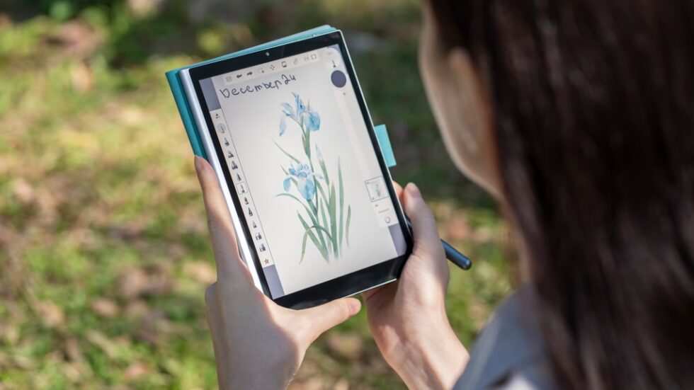 Paper 7 - the Everyday Color Paper Tablet. - HugeBackers